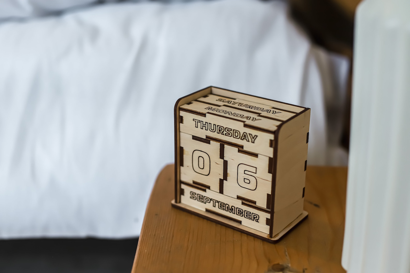 Desktop Perpetual Calendar Laser Cut Svg File Glowforge Table Calendar ...