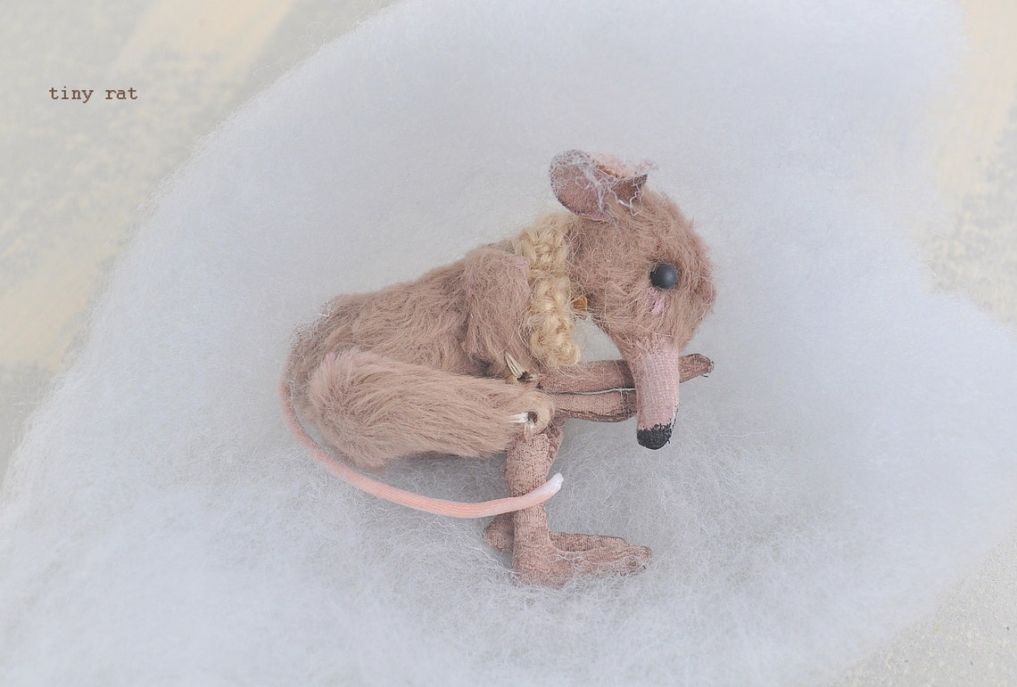 TINY Beige Boy Mouse. Bjd Stuffed Animals Rat by Ratberry. - Etsy