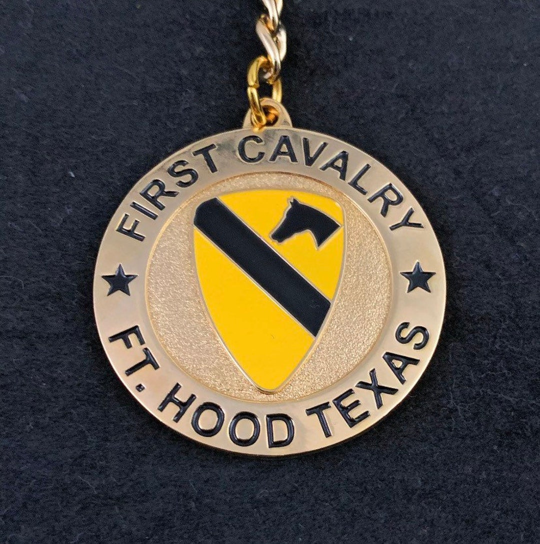 US Army 1st Cavalry Division Insignia Keychain, 1st Cav Emblem, Fort ...