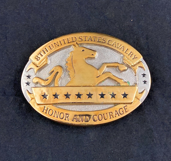 US Army 8th Cavalry Regiment Honor & Courage Crest Gold | Etsy