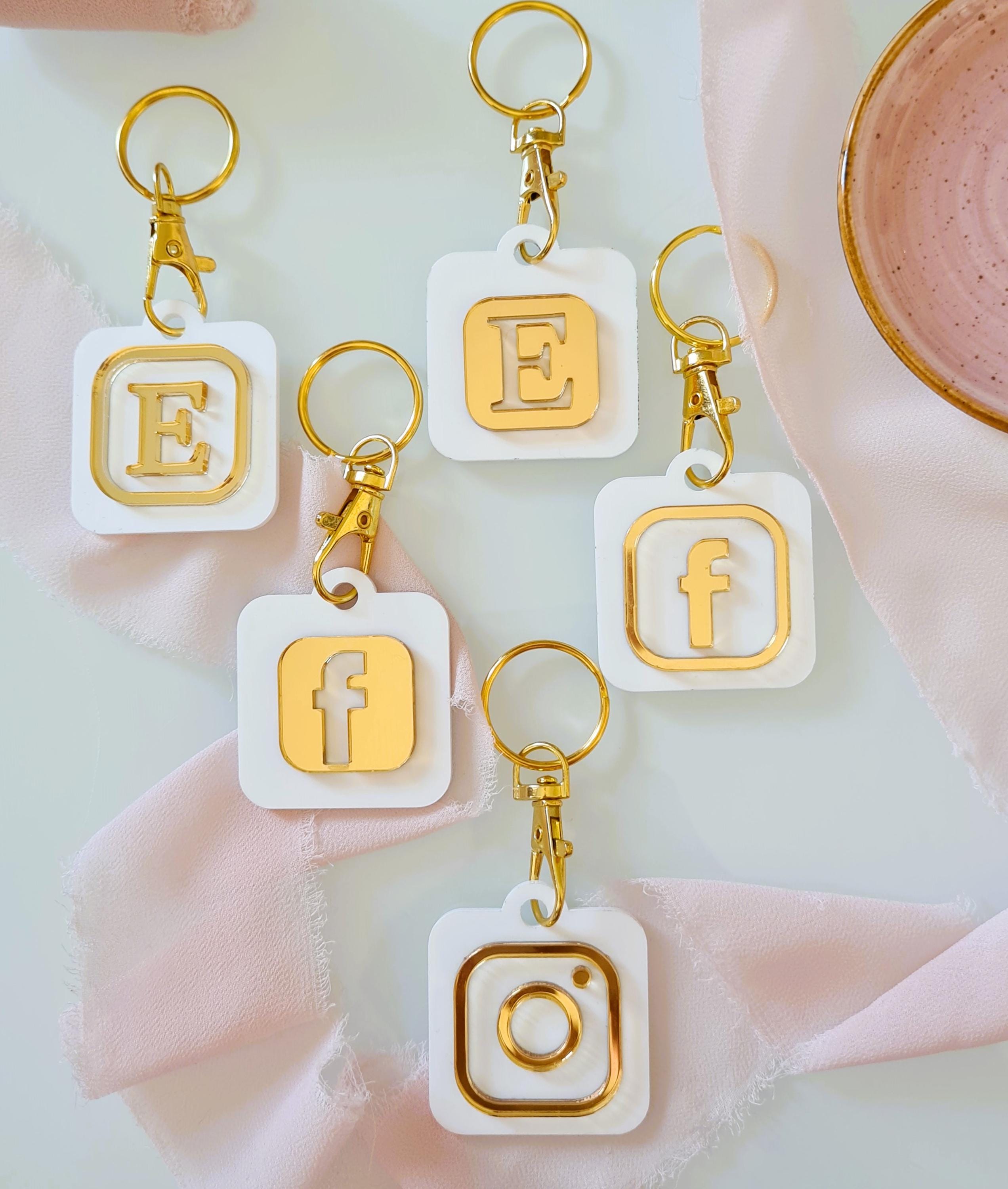 Set of 5 Keychains With a QR Code Keyring Personalized Keychain With QR ...