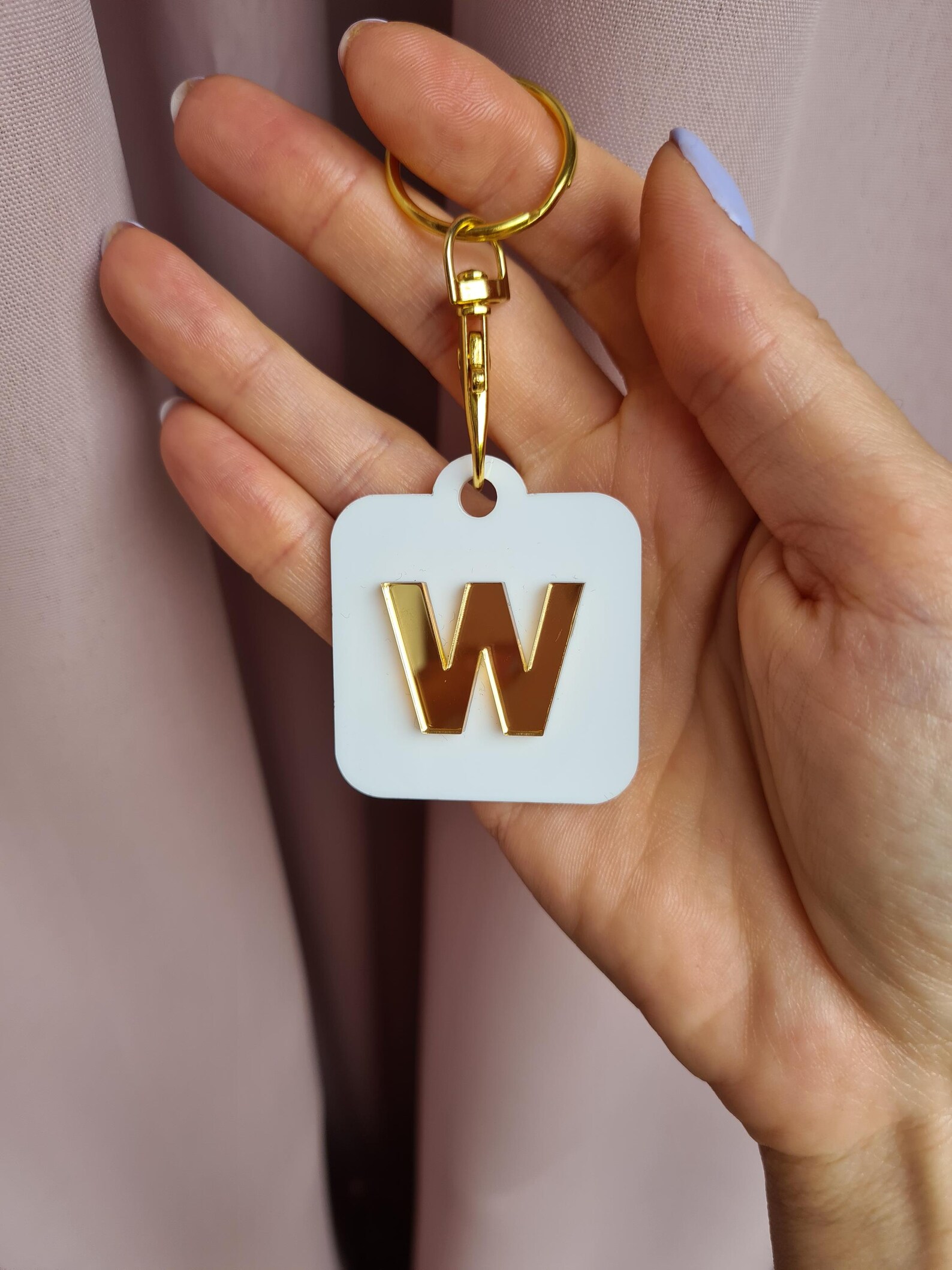 Set of 5 Keychains With a QR Code Keyring Personalized Keychain With QR ...