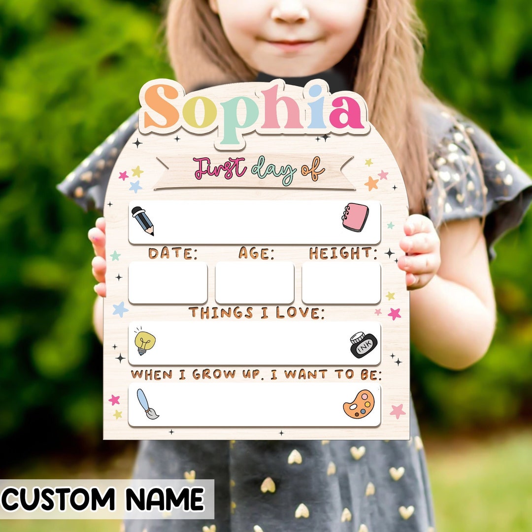 Custom Back to School Gift, First Day of School Reusable School Sign ...