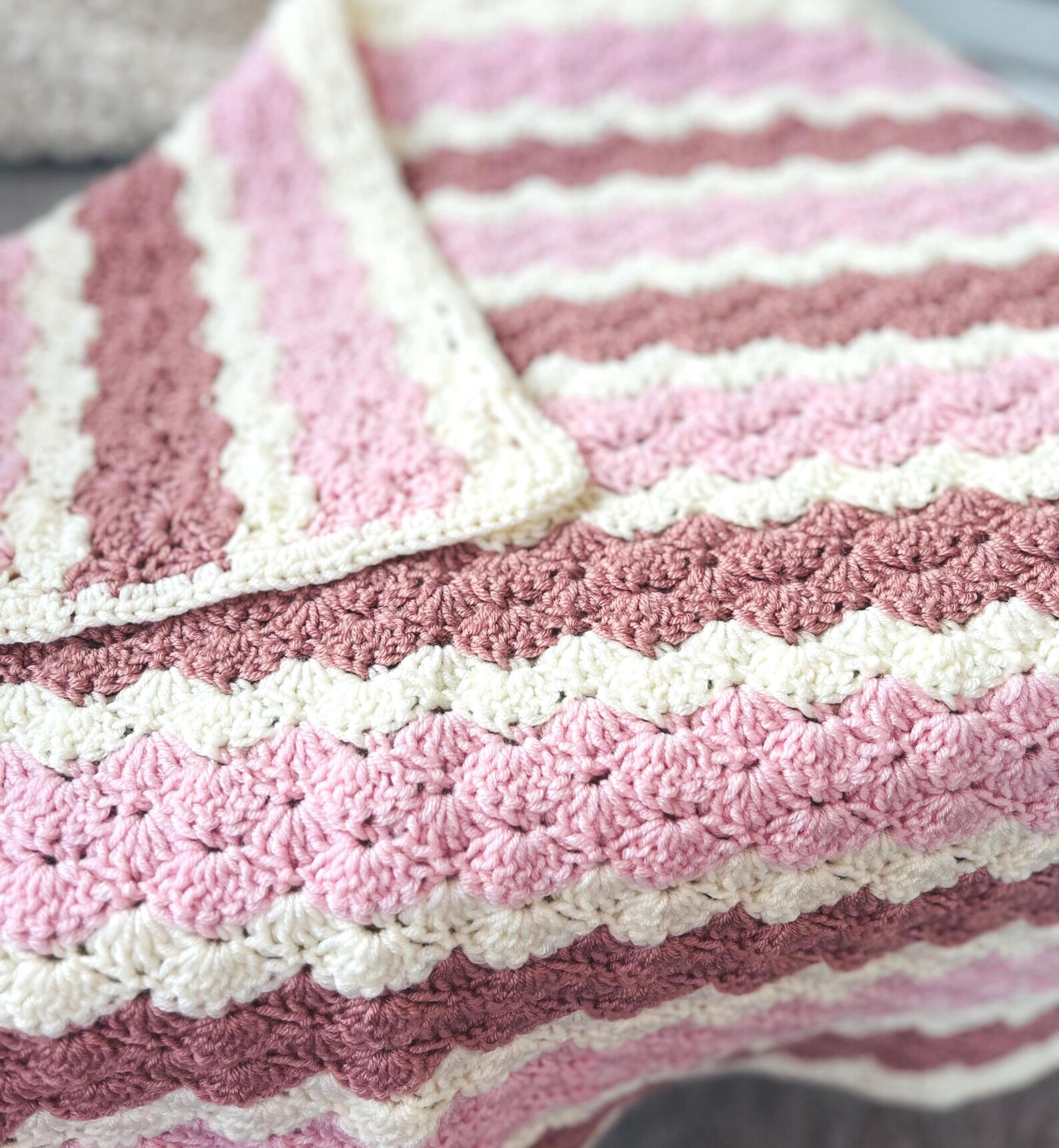 Easy Shell Stitch Baby Blanket Pattern: Waves of Shells Design (PDF ...