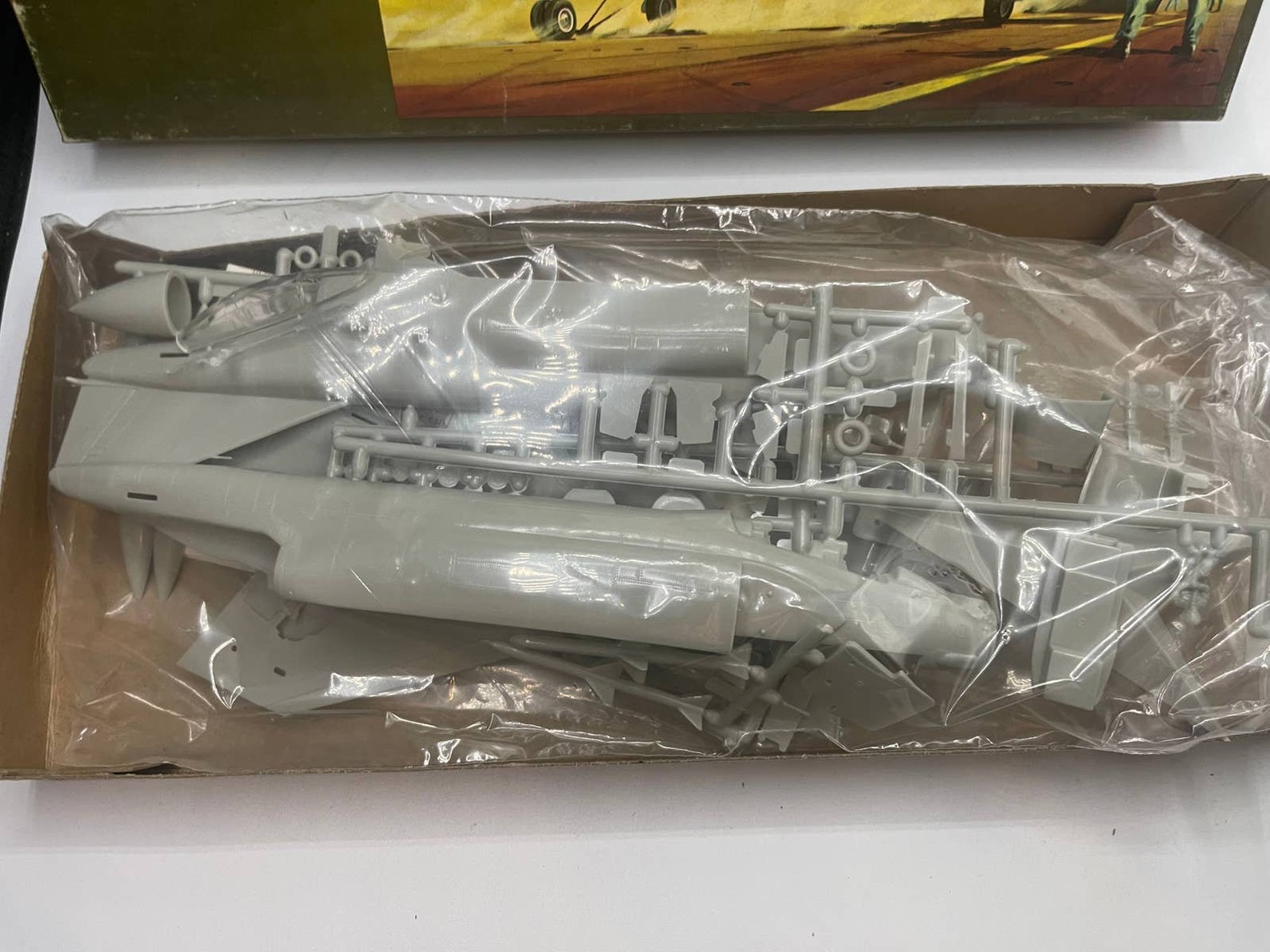 Revell Mcdonnell Phantom II 1965 1/72 Scale Model Kit Open Box - Etsy