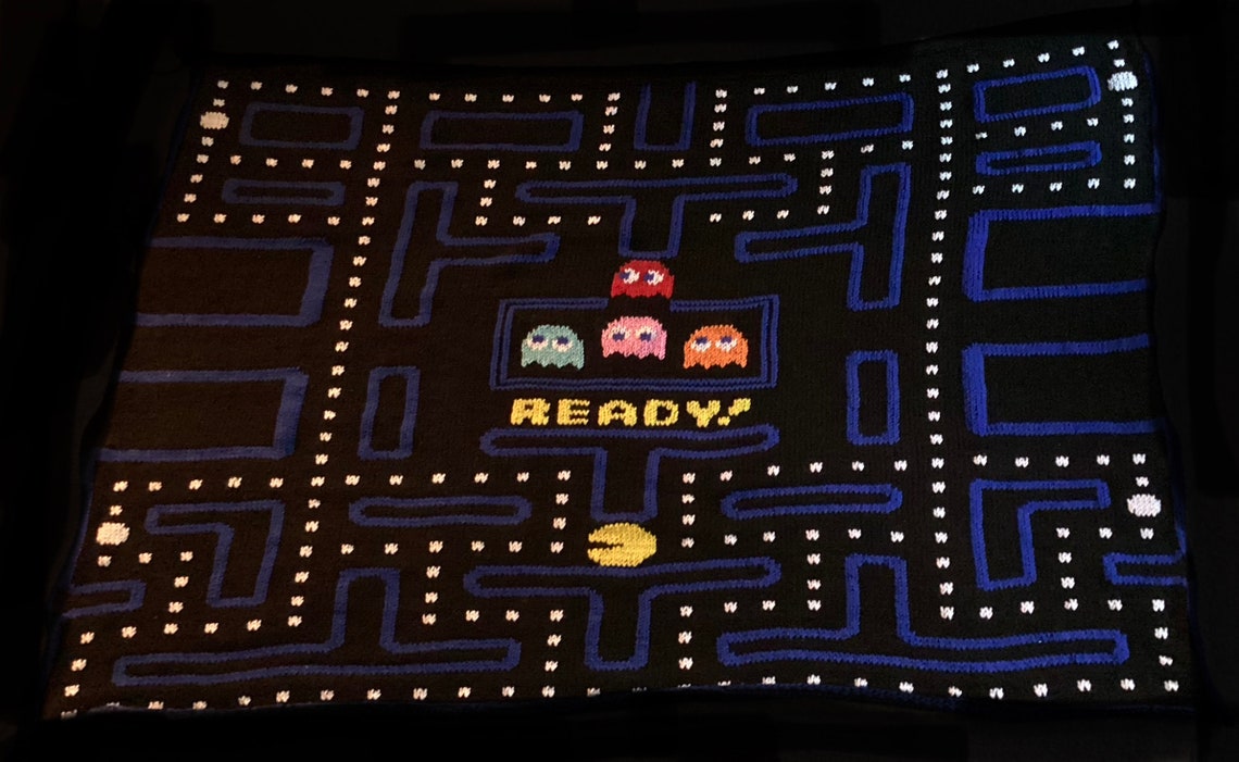 Hand Knitted Pac Man Blanket - Etsy