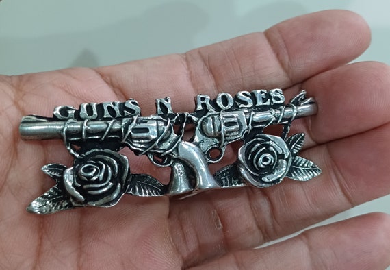 Rare GUNS N ROSES original vintage metal screw Pin de… - Gem