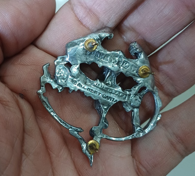 Pin de metal vintage original de OBITUARY, raro, de stock inactivo ...