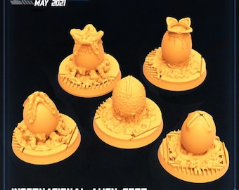 Xenomorph Alien Chest Burster set of 4 sculpted by | Etsy