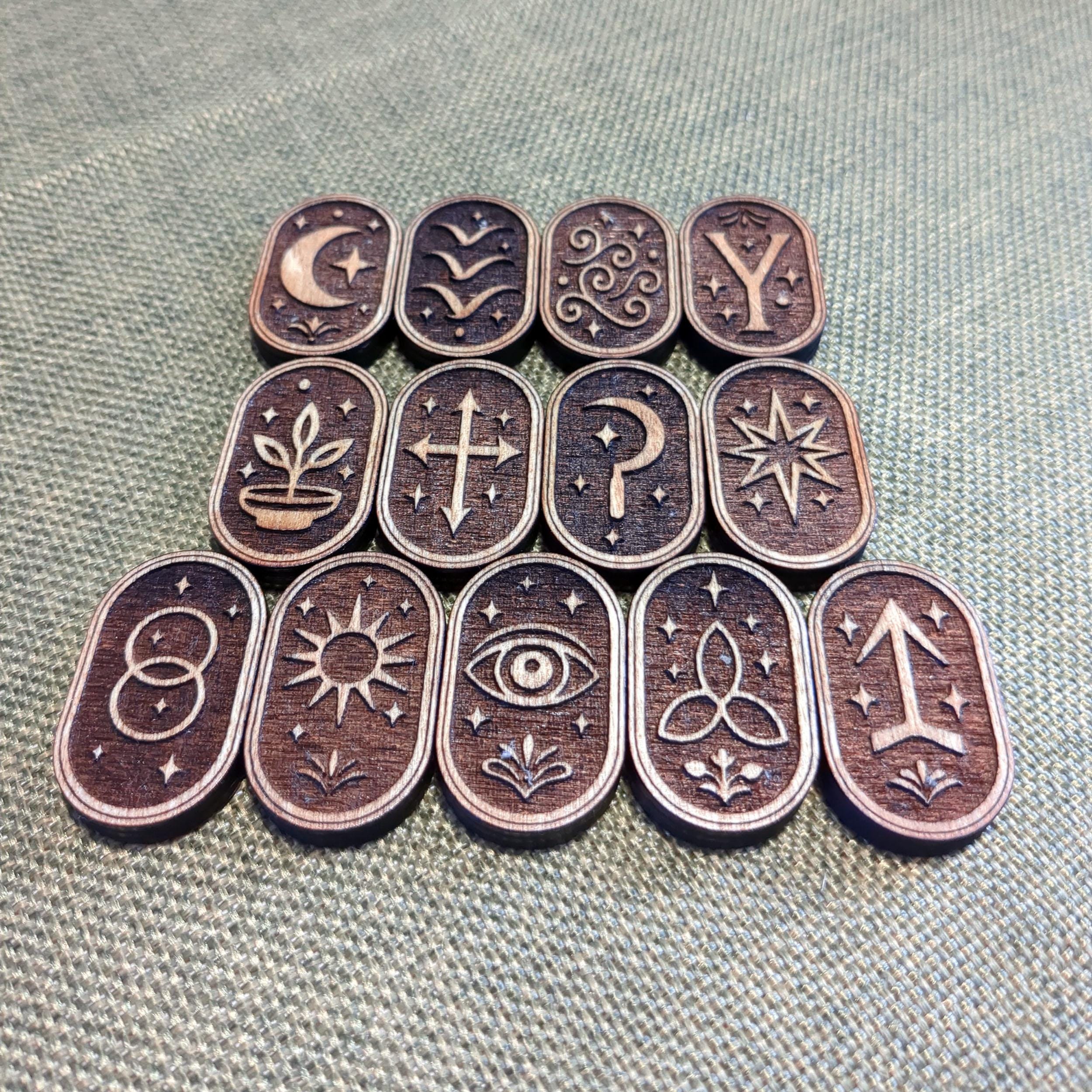 13 Witch Runes Set & Pouch | Etched Wooden Divination Set | Witchcraft ...