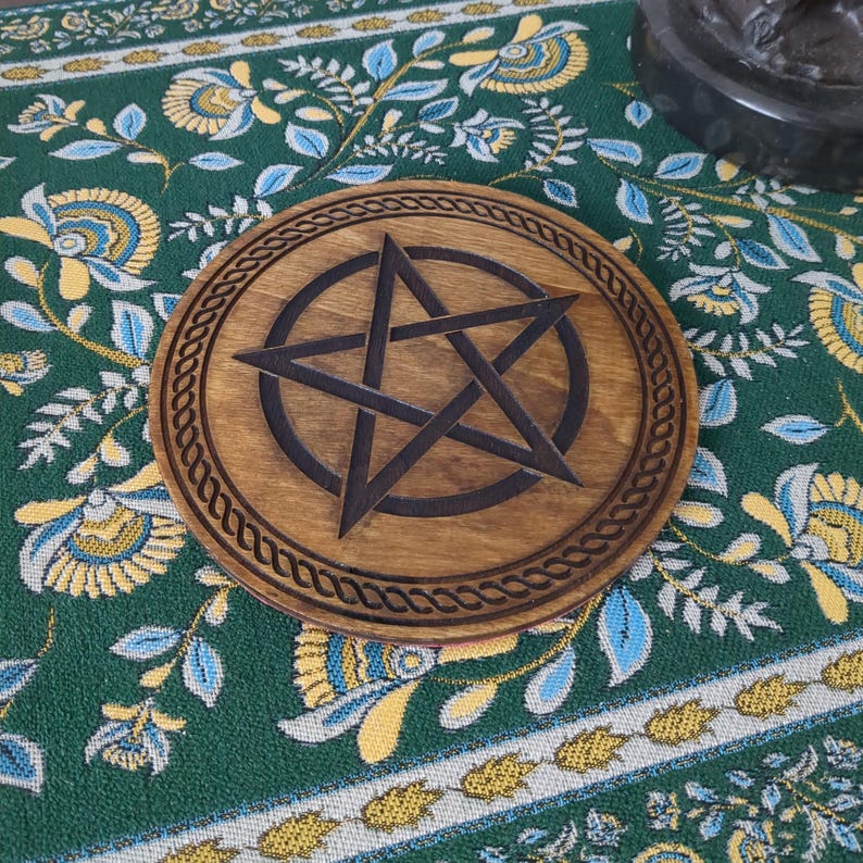 Pentacle / Pentagram | Engraved Wooden Altar Plate | Choice of Sizes ...