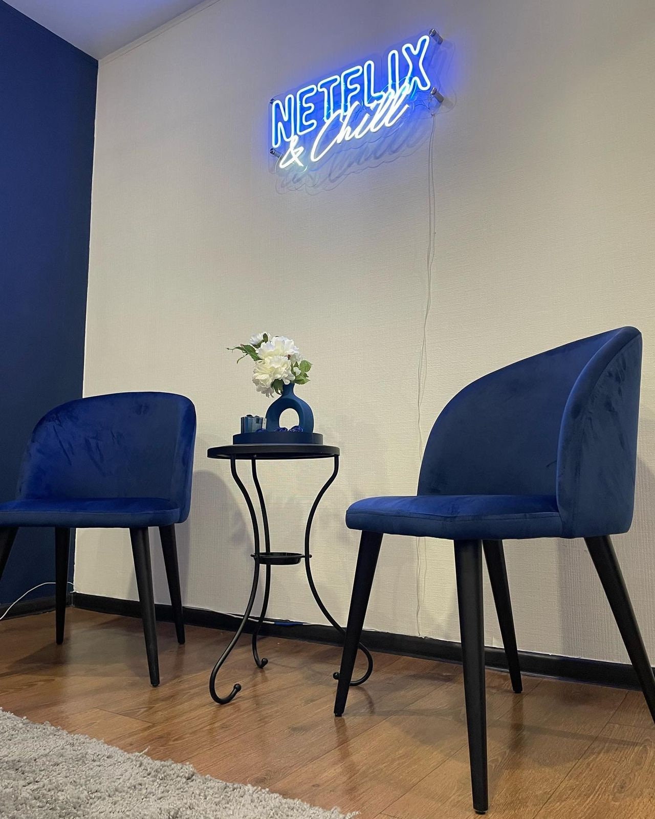 Neon Sign Netflix and Chill, for the Bedroom, for the Recreation Area ...