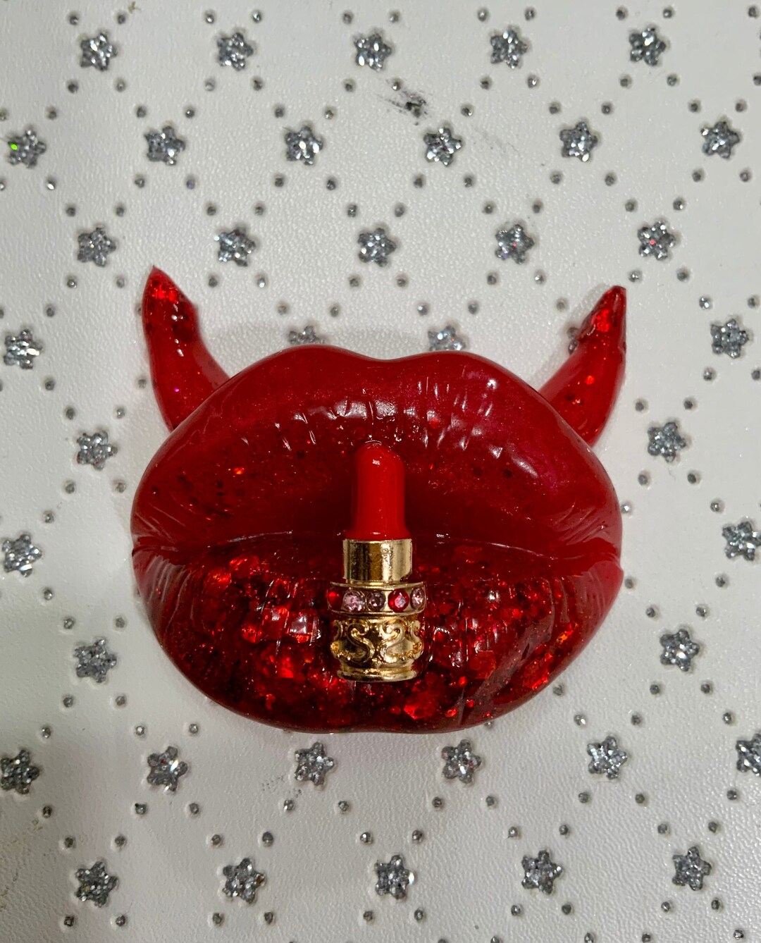 Back Stage Pass Red Lips Figurine Red Lipstick Model Resin Art Special ...