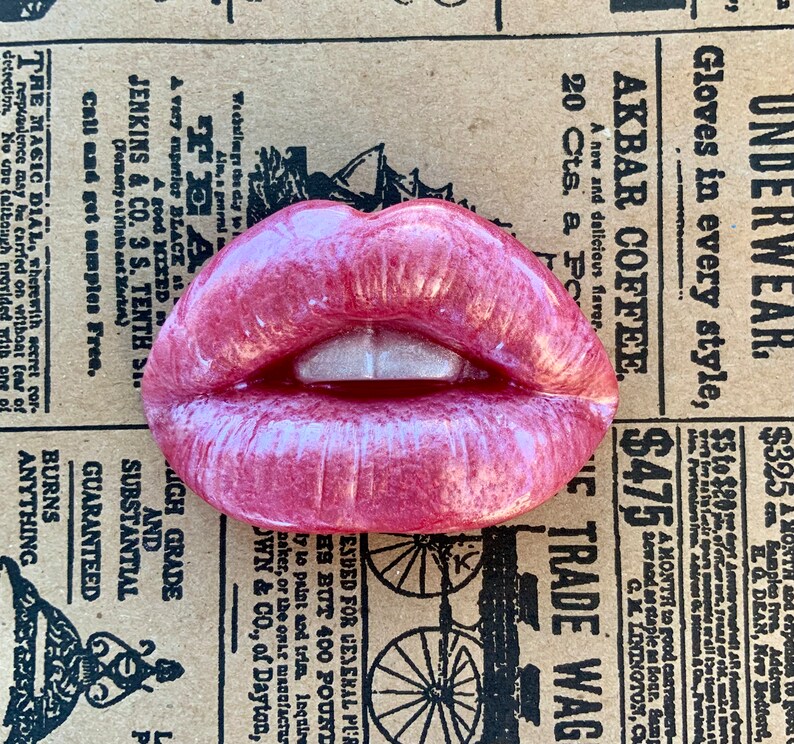 Bombshell Resin Lips Large Pink Smile Fridge Magnet Vanity Decor Lips ...