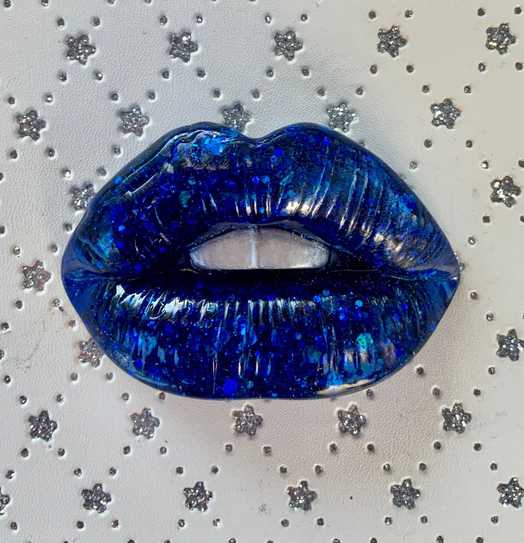 Bougee Resin Lips Large Blue Glitter Fridge Magnet Vanity Decor Lip ...