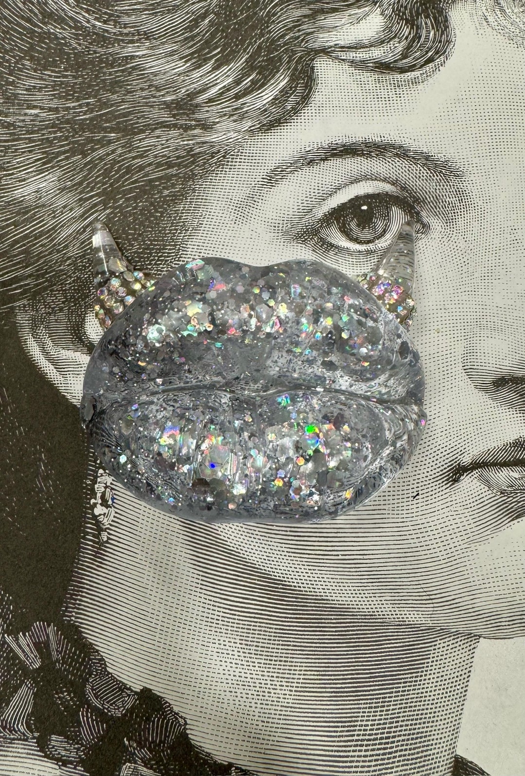 Snow Globe Resin Lips Display Lipstick Vanity Decor Lip Large Lips ...