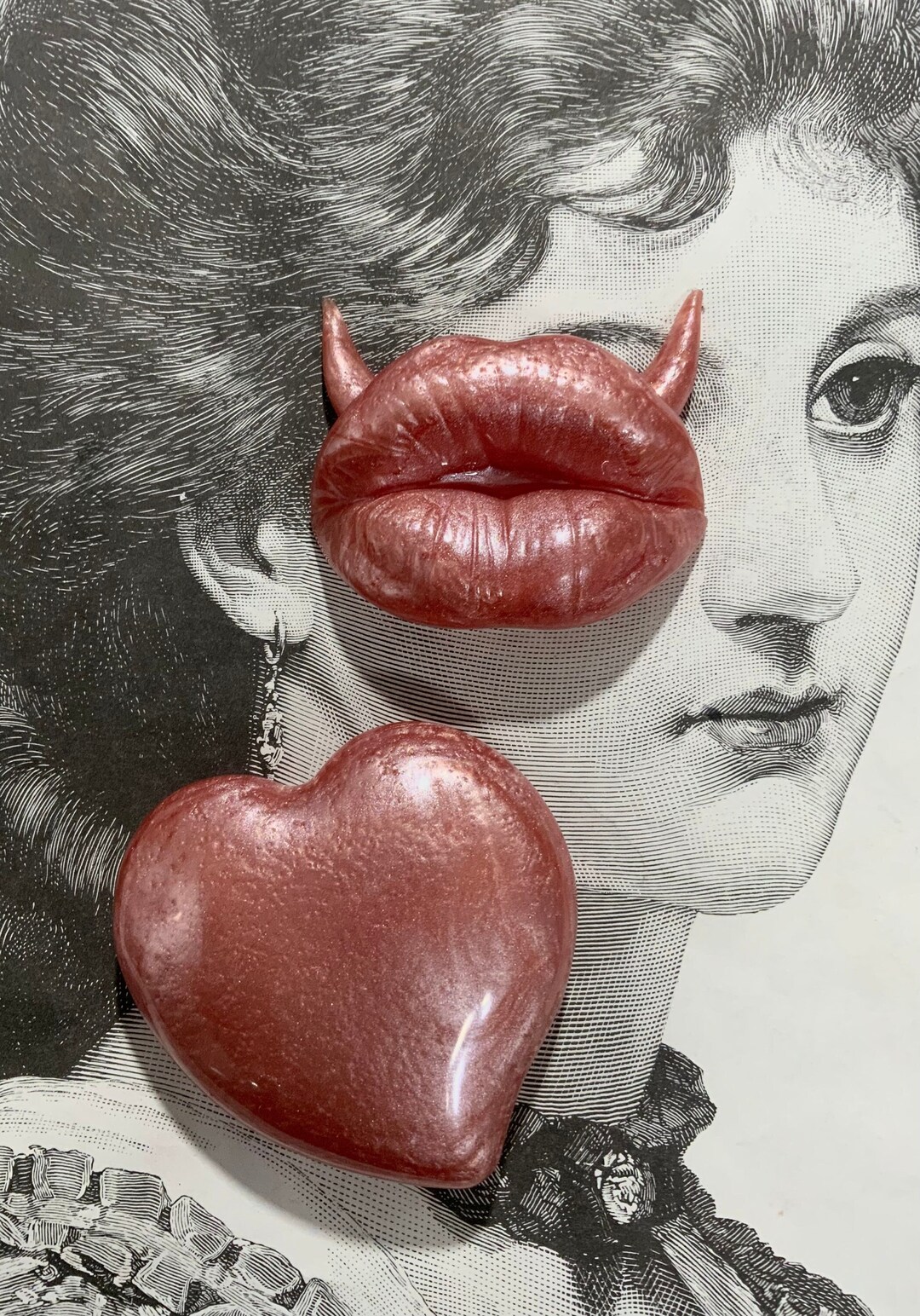 Fairy Dust Set Lips Display Lip With Heart Set Oversized Lips Desk Gift ...