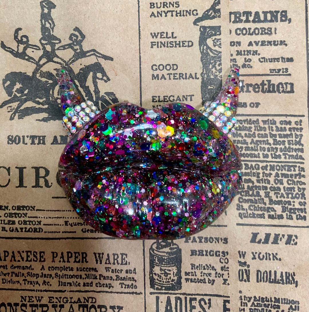 Disneyland Glitter Lip Display Lips ETSY Fridge Magnet Glitter Lip ...