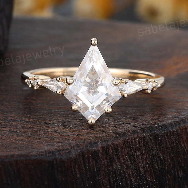 Kite Diamond Ring - Etsy