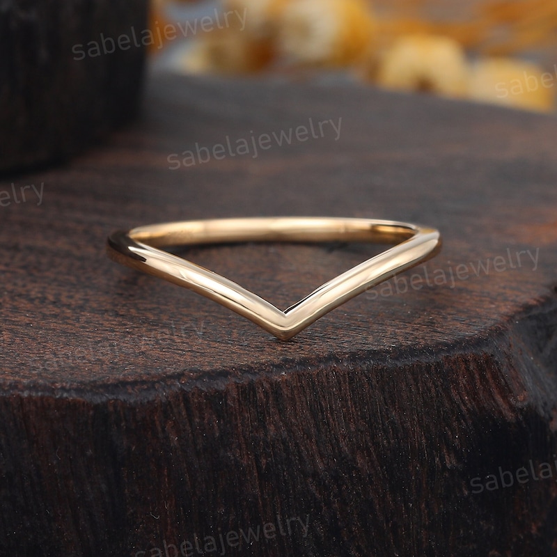 Gold Chevron Wedding Band - Etsy