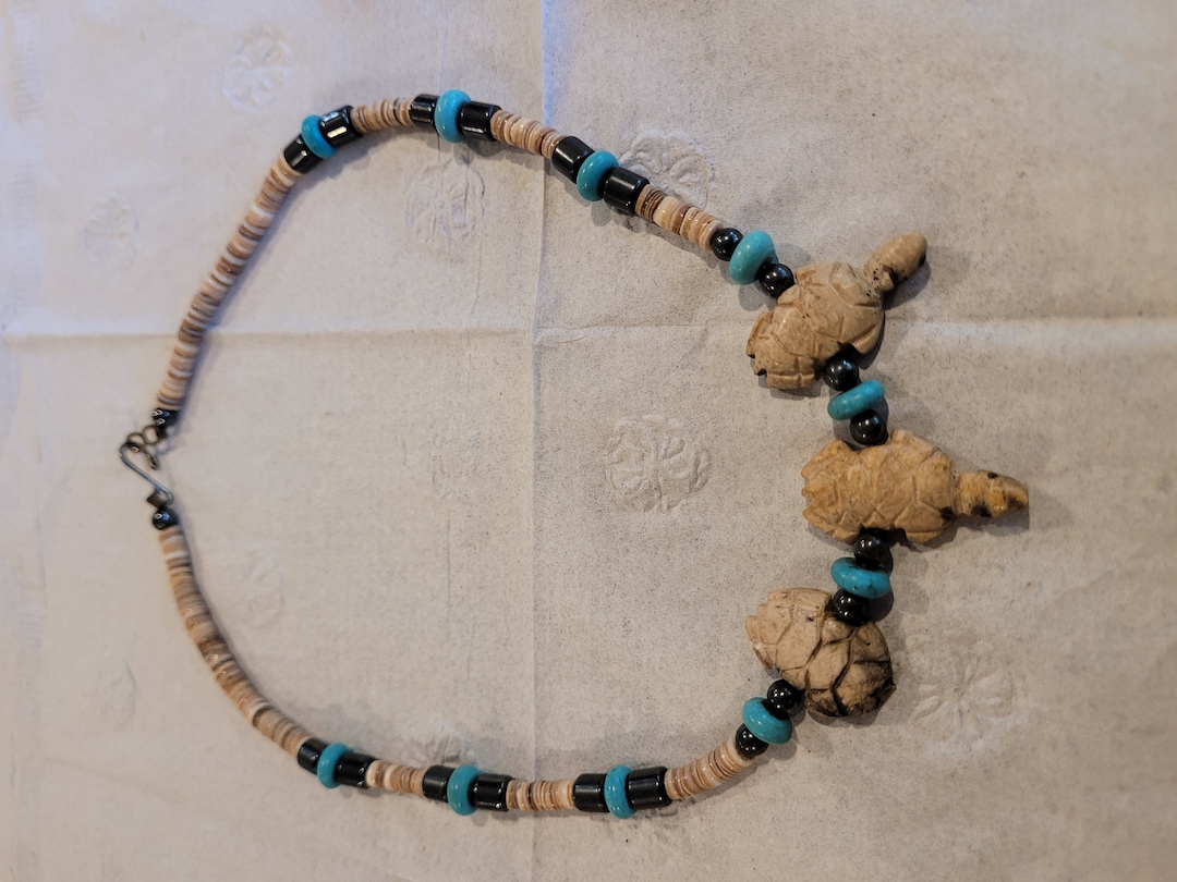 Vintage Native American Heishe Necklace, in Beige, Blue and Black With ...