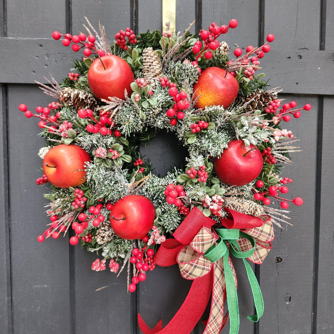 Red Apple and Berry Wreath for Christmas |holiday Door Wreath ...