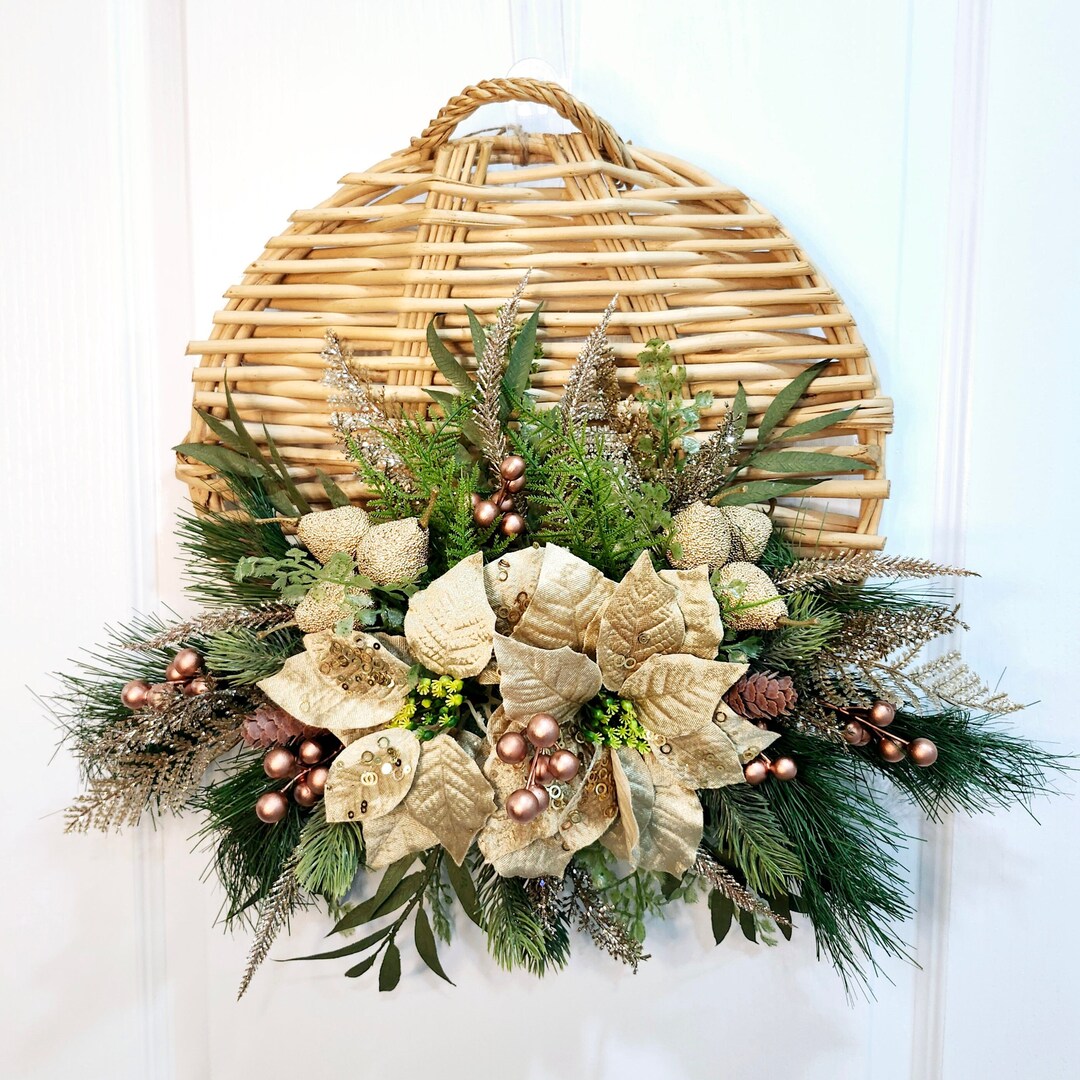 Champagne Poinsettia Christmas Floral Décor, Basket Weave Base With ...
