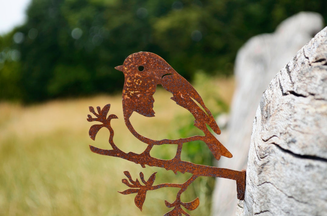 Rustic Metal Robin on Branch- Garden Gift Decor- Rusty Bird Sculpture ...