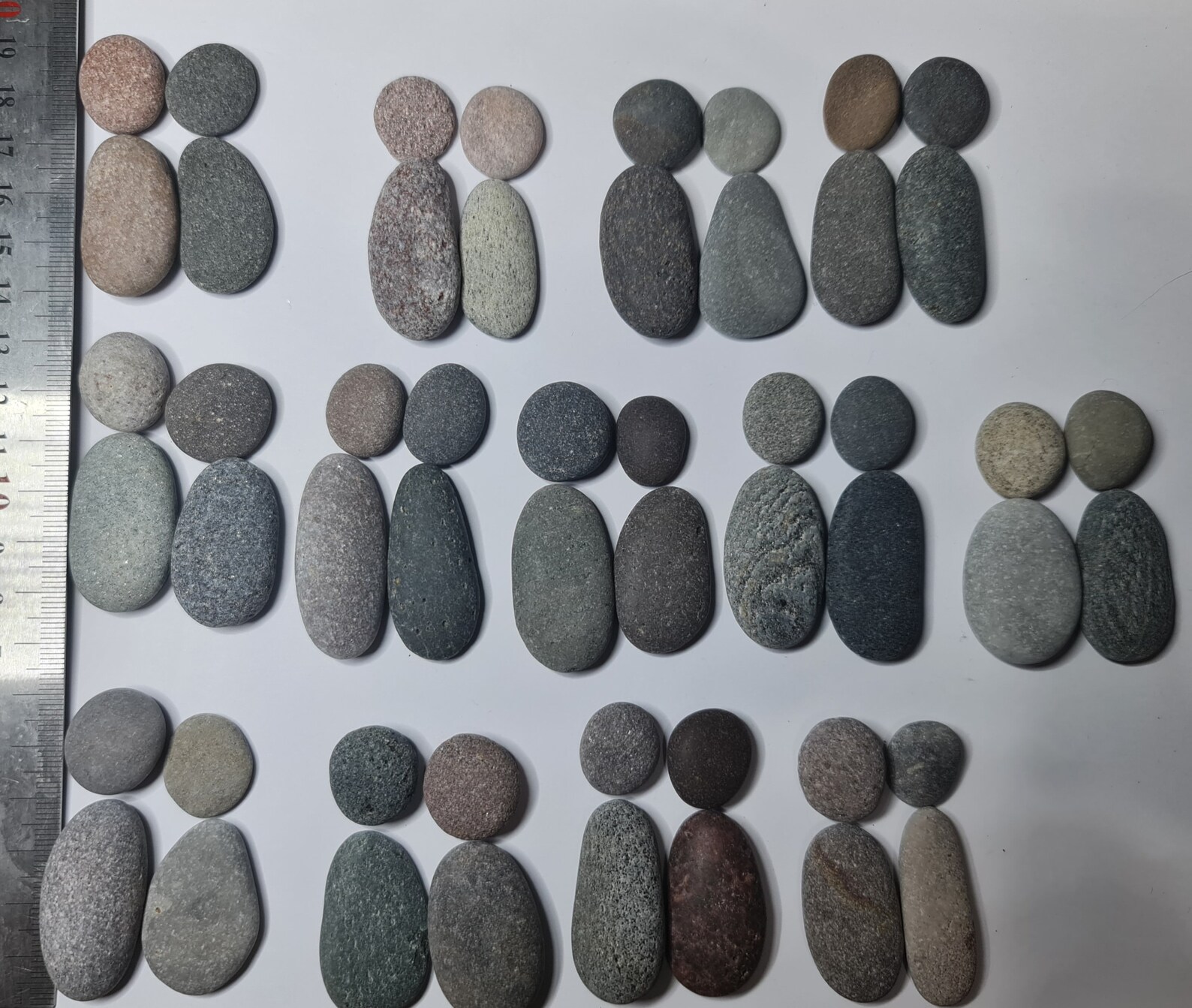 Set of 52 small Medium flat stones people | Etsy