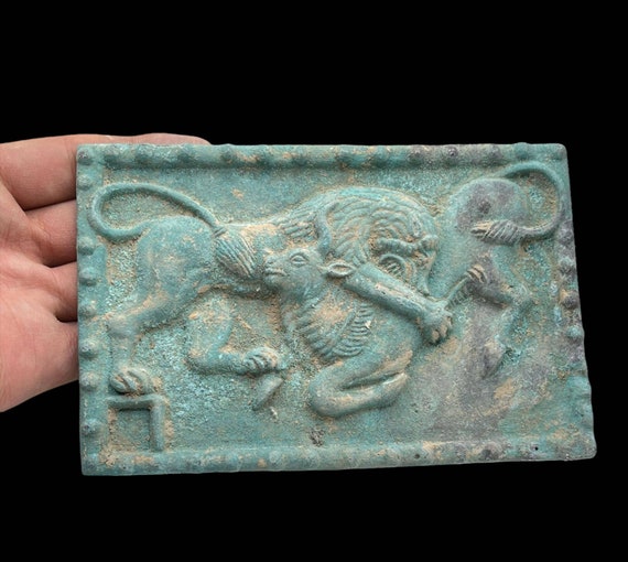DETECTOR Finds Ancient Roman Bronze Depicting Lion At… - Gem