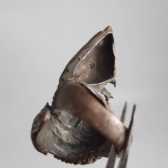 Very Unique Ancient Roman bronze dragon terminal ring - Gem