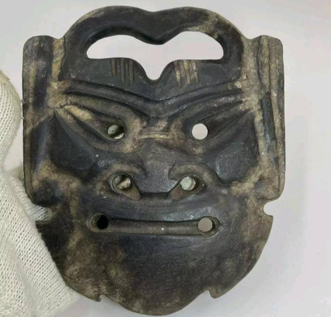 Unique Circa 12AD Ancient Mongolian Empire Chengizkhan Old Stone Mask ...