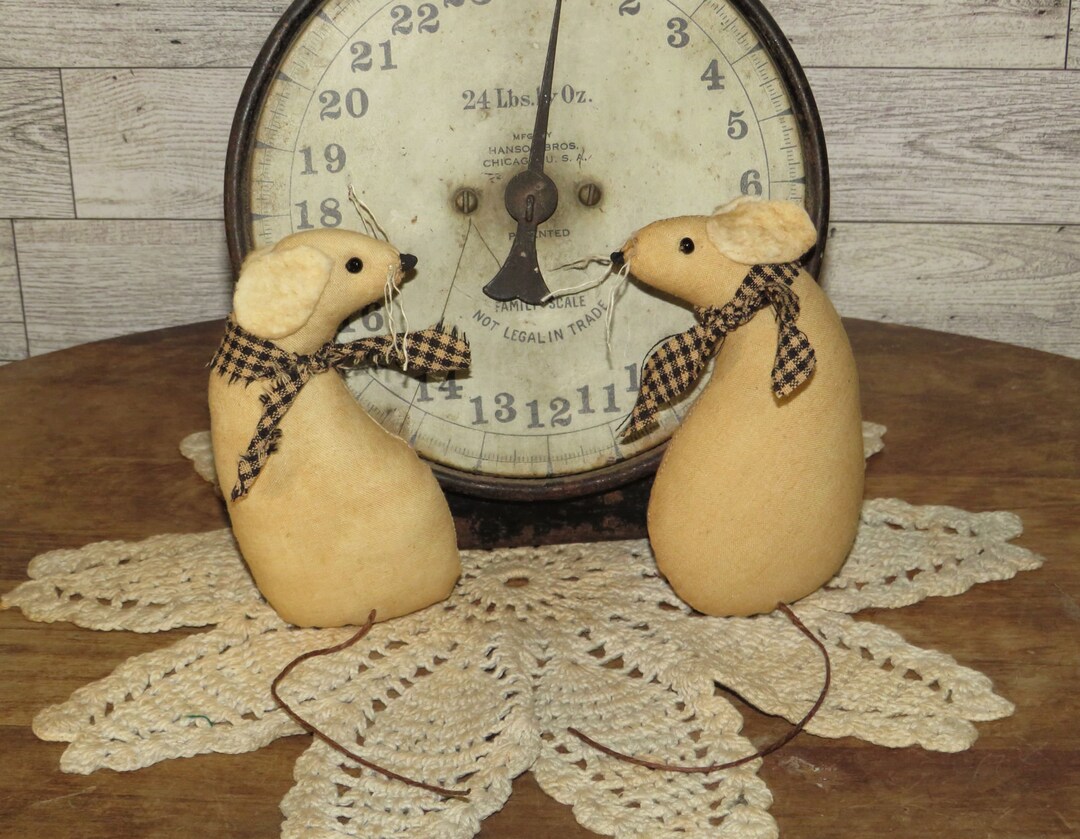 Pair of Primitive Mice Shelf Sitters / Tiered Tray Decor - Etsy