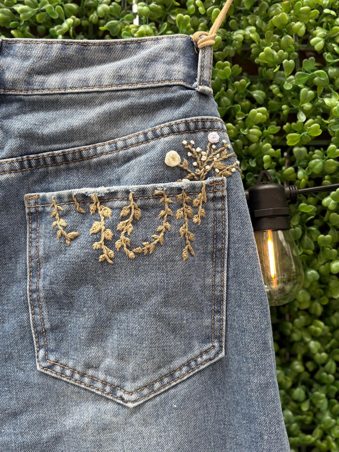 Hand-embroidered Dripping Vines Mom Jeans – Size 4 Distressed Denim ...