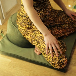Green Moss Meditation Cushion Set - Luxury Velvet Zabuton & Zafu With ...