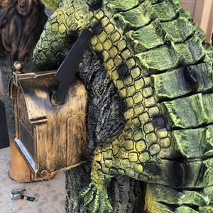 Alligator Florida Gator Mailbox Statue - Unique Custom Mailbox - Etsy