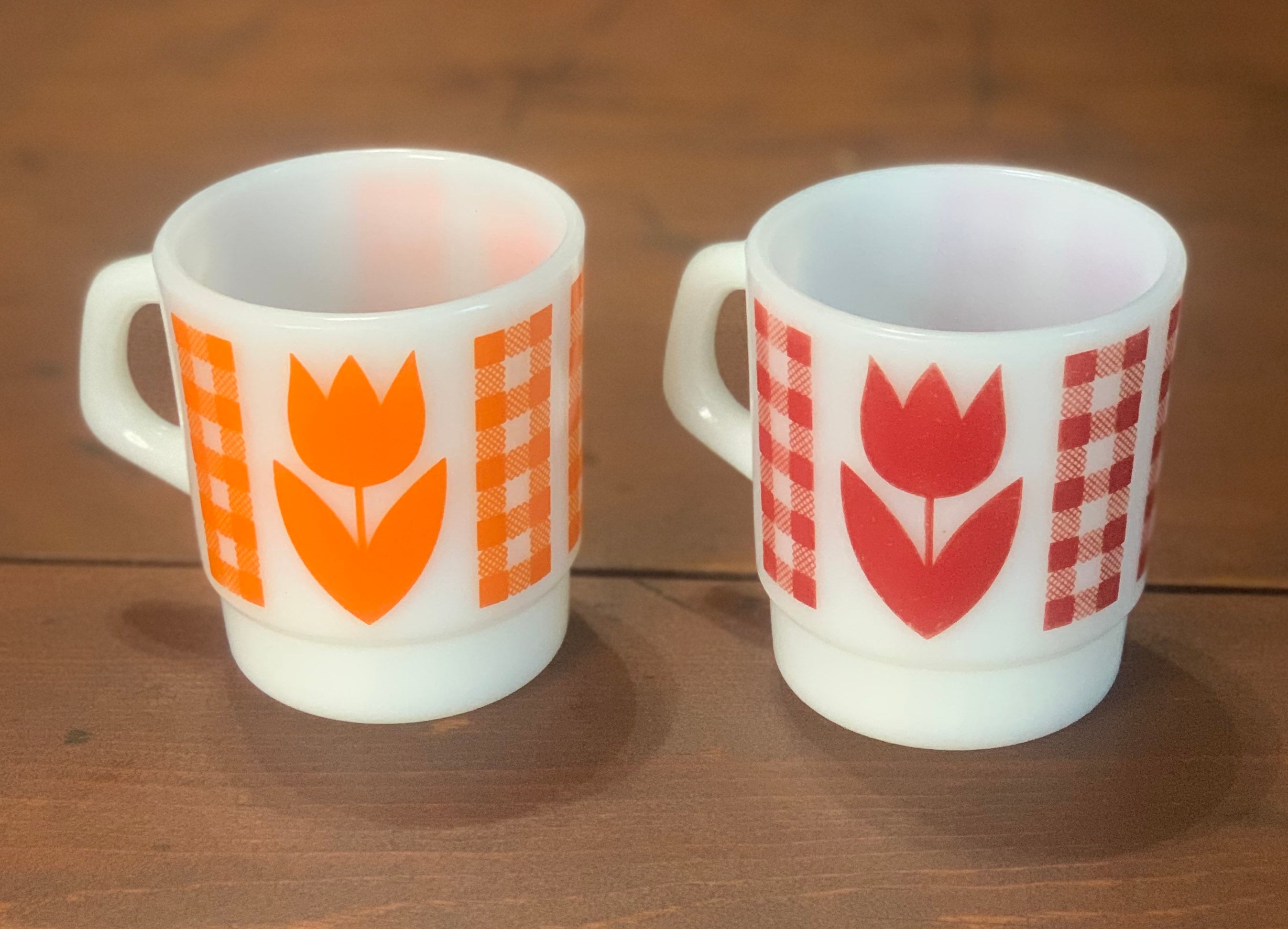 Home & Living Mugs 2 Termocrisa Tulip & Plaid Milk Glass Mugs Set ...
