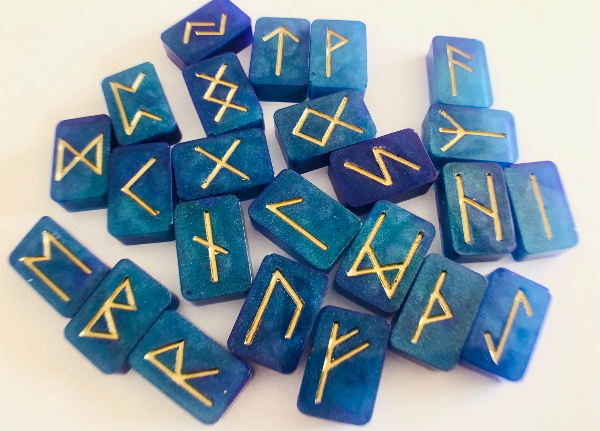 Rune Set, Norse Elder Futhark Runes, Epoxy Resin, Viking Runes, Resin ...