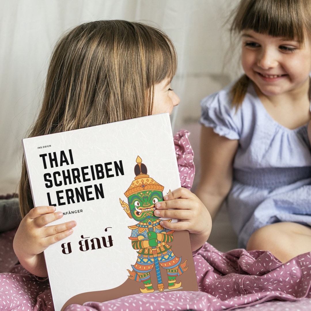 Easy Thai Alphabet Writing Workbook: Learn in English, German, and ...