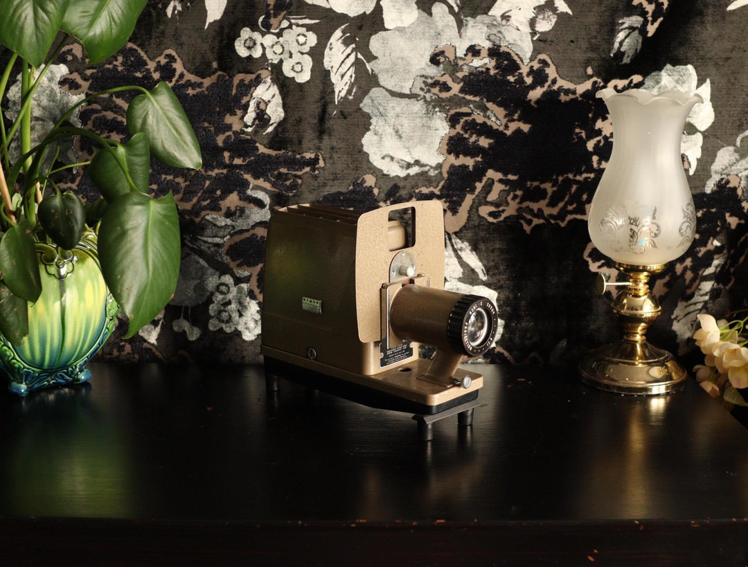 1950s Vintage Argus 300 Compact Slide Projector 3 Inch Projection F2.8 ...