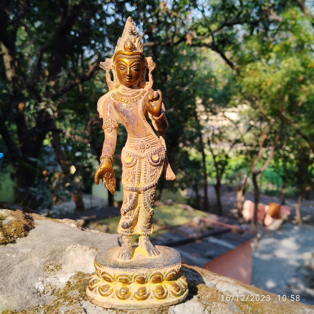Tibetan Buddhist Maya Devi in Brass handmade Tibetan Buddhist - Etsy