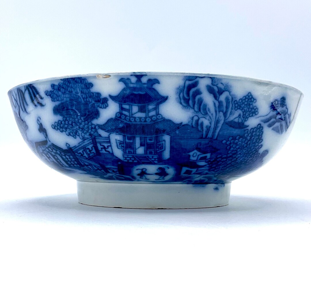 Antique English Pearlware 7.5" Bowl in Blue and White Temple Pattern ...