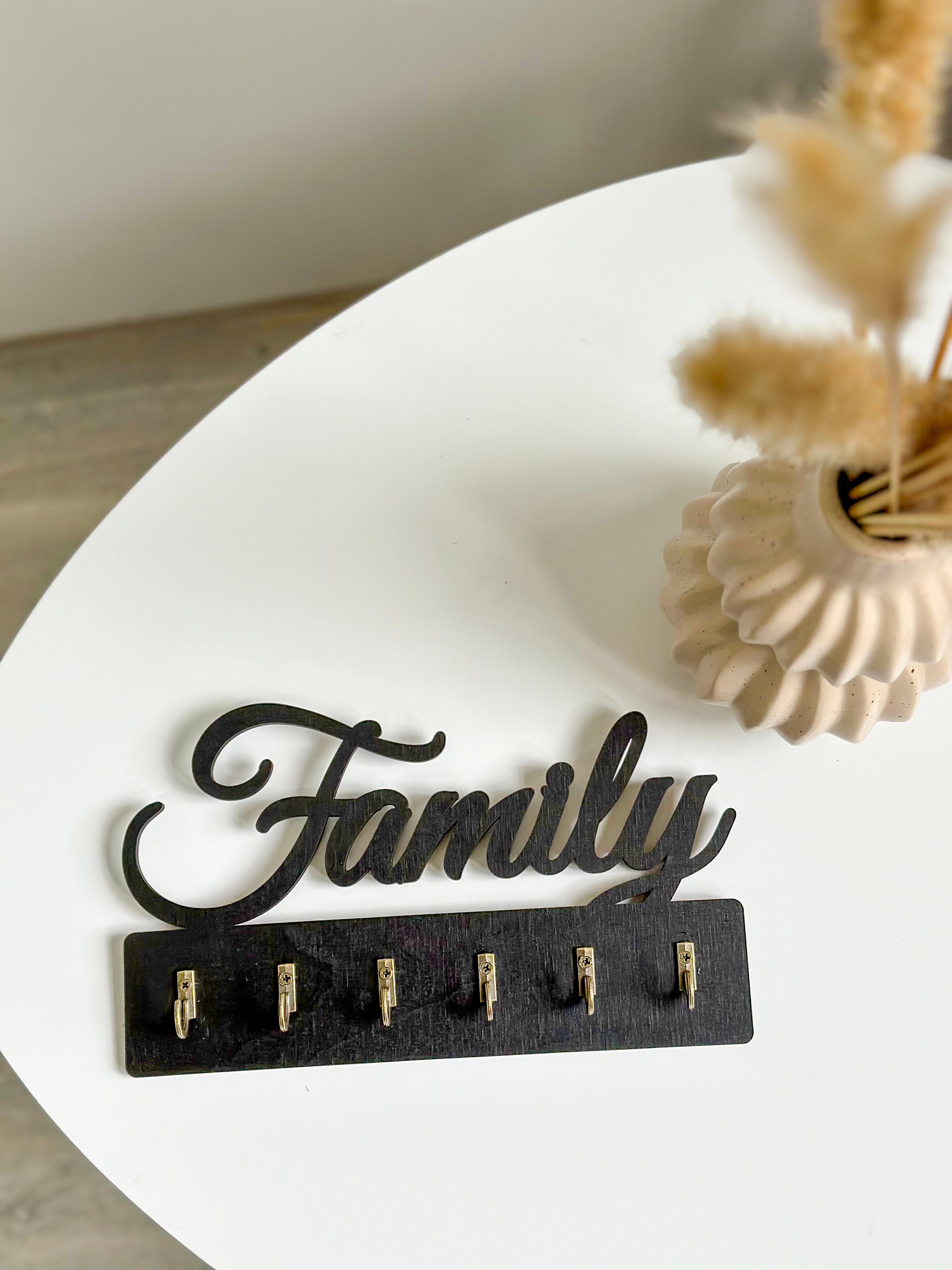 Personalized Key Holder, Custom Family Key Holder for Wall, Name Key ...