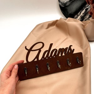 Personalized Key Holder, Custom Family Key Holder for Wall, Name Key ...