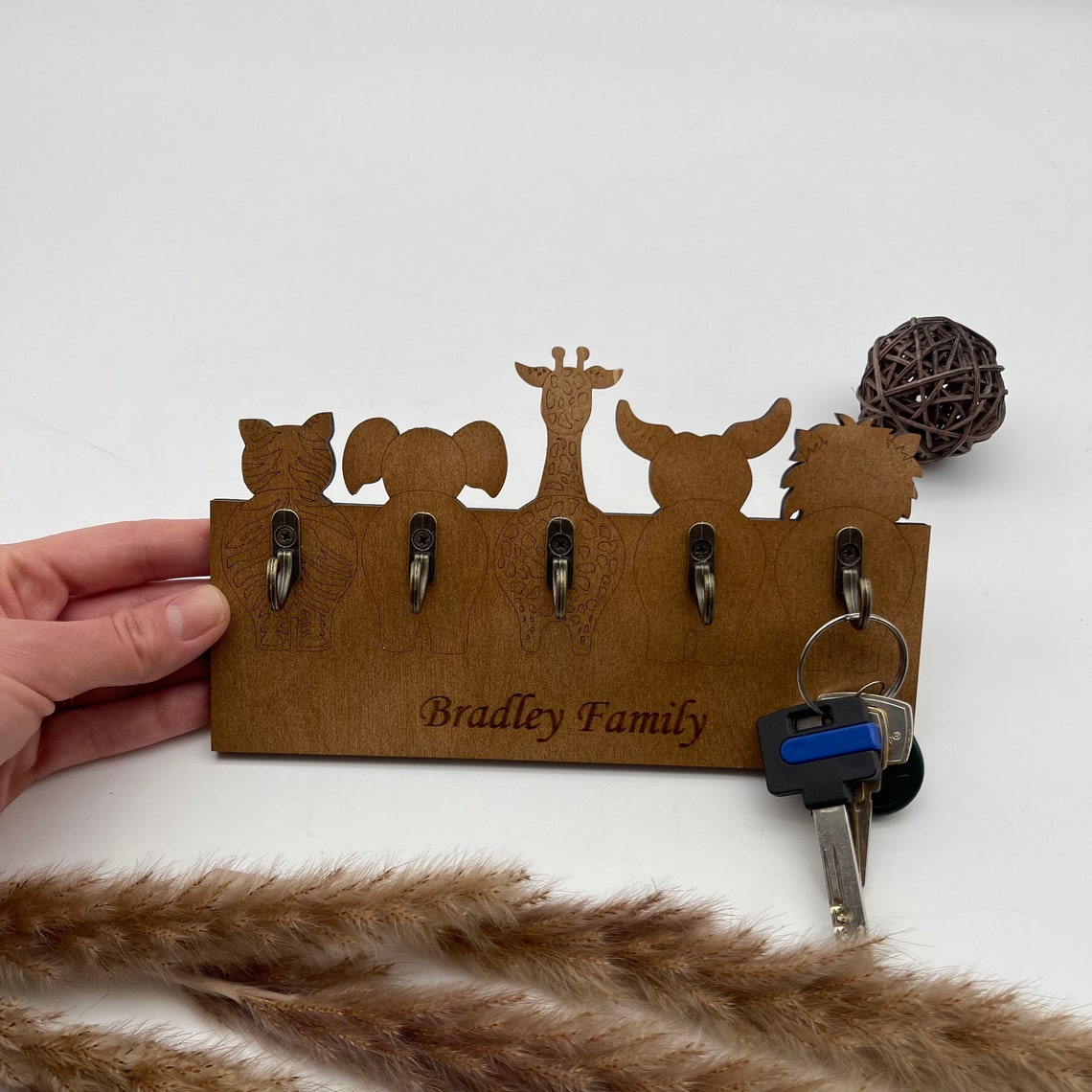 Akuna Matata Animal Tails Wooden Key Holder Africa Family Key - Etsy