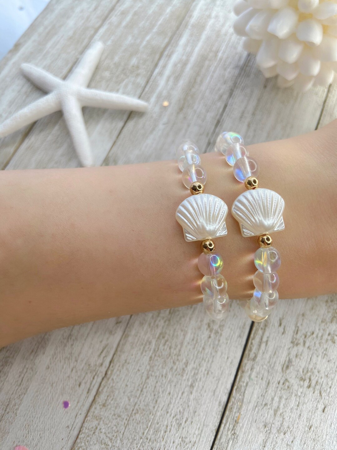 Iridescent Glass Beaded Clam Shell Bracelet Mermaid Jewelry Beach ...