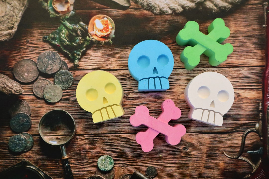 Pirate Party Favor Skull and Crossbones Sidewalk Chalk - Pirate ...