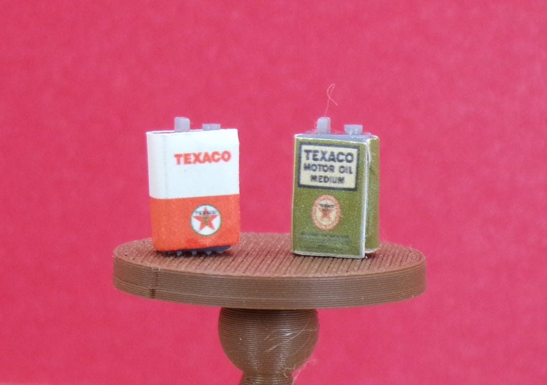 1:24 Scale Gallon Oil Cans - Perfect for Garage Dioramas & Workshop ...