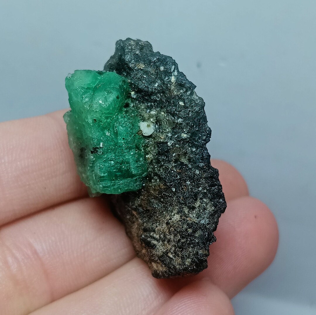 Zambian Emerald Rough Stone: Natural Raw Emerald, 95.10 Carat - Etsy
