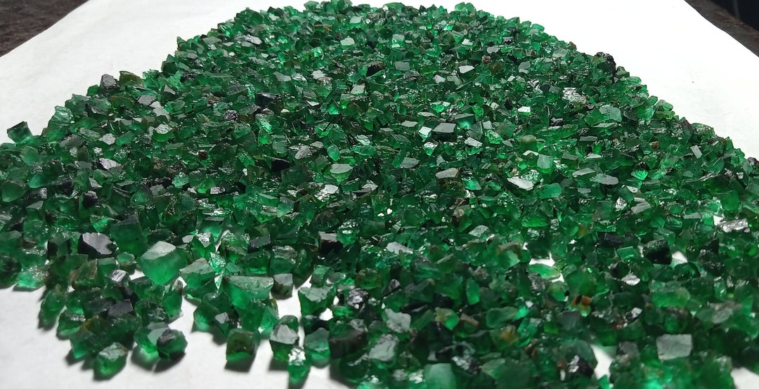500 Pcs Emerald Rough, Top Quality Zambian Emerald Rough Loose Gemstone Raw Emerald 2mm to 3mm ...